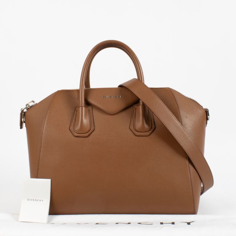 givenchy antigona medium