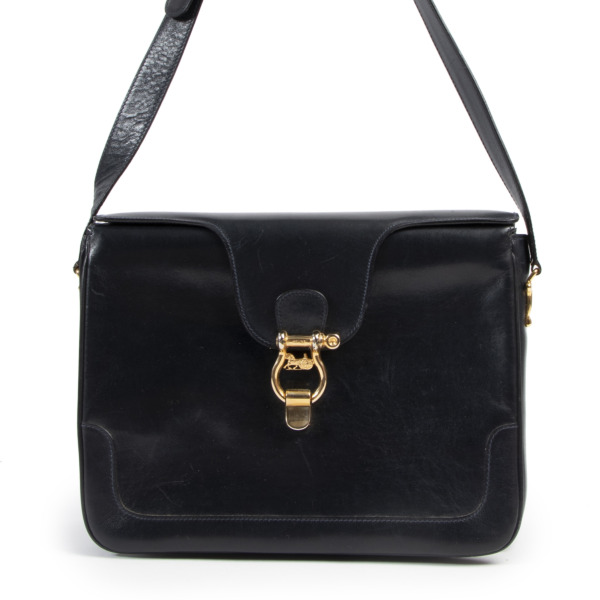 Céline Black Leather Carriage Shoulder Bag Labellov Buy and Sell ...