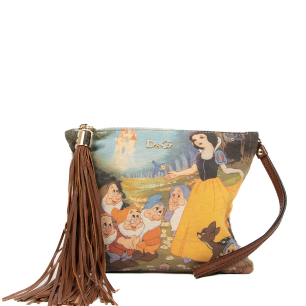 Dolce & Gabbana Snow White Printed Clutch Bag Labellov Buy and Sell ...