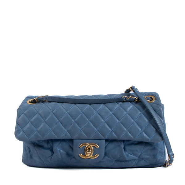 Chanel Blue Iridescent Calfskin Medium Classic Flap Bag Labellov Buy ...
